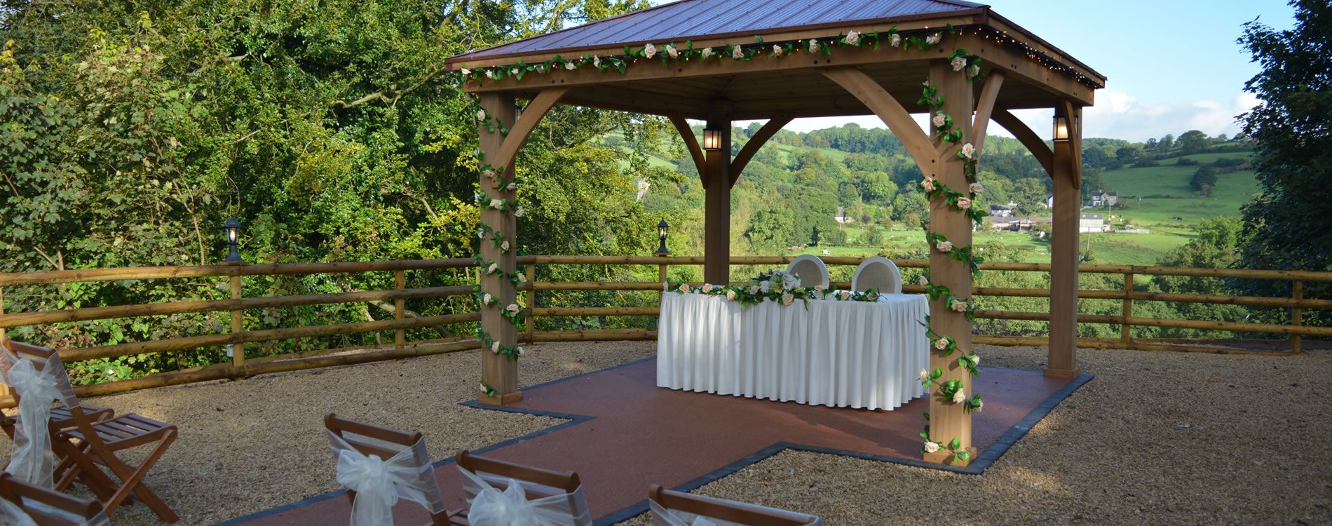 WELCOME TO THE BENTLEY BROOK INN - Bentley Brook Inn